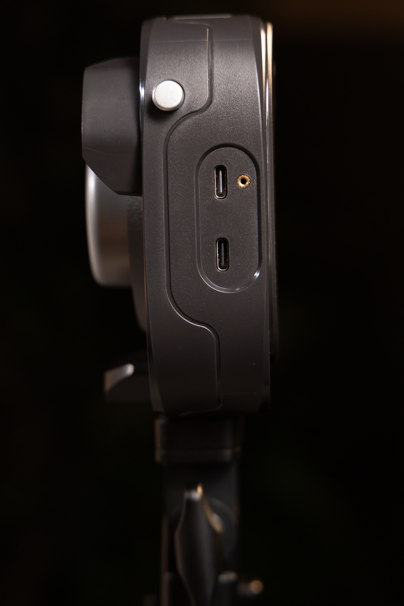 Amaran Halo 60x Bi-Color COB Light (63W) — Glazer's Camera